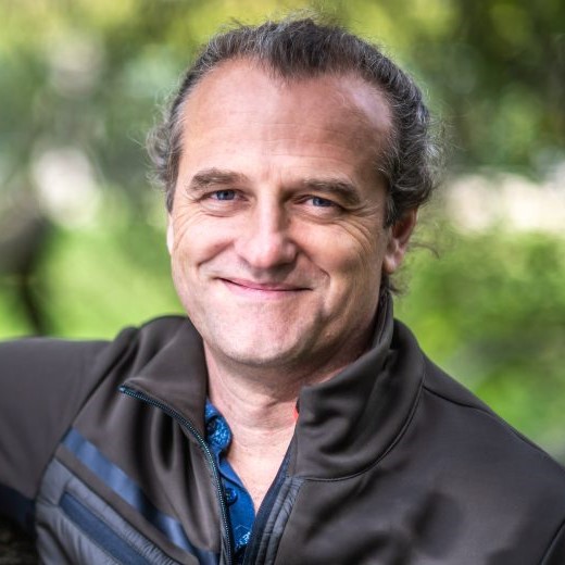 Dr. rer. nat. Leoš Valášek, DSc. - Mikrobiologický ústav AV ČR, v. v. i.